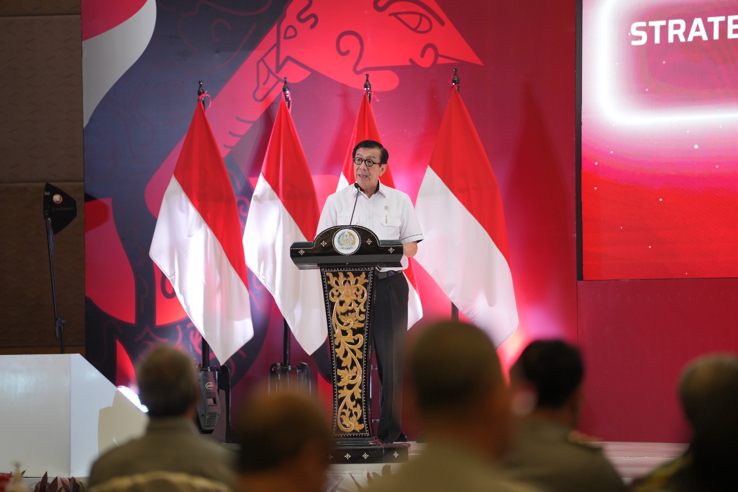 Menkumham Dorong Penguatan Teknologi Intelijen Keimigrasian ...