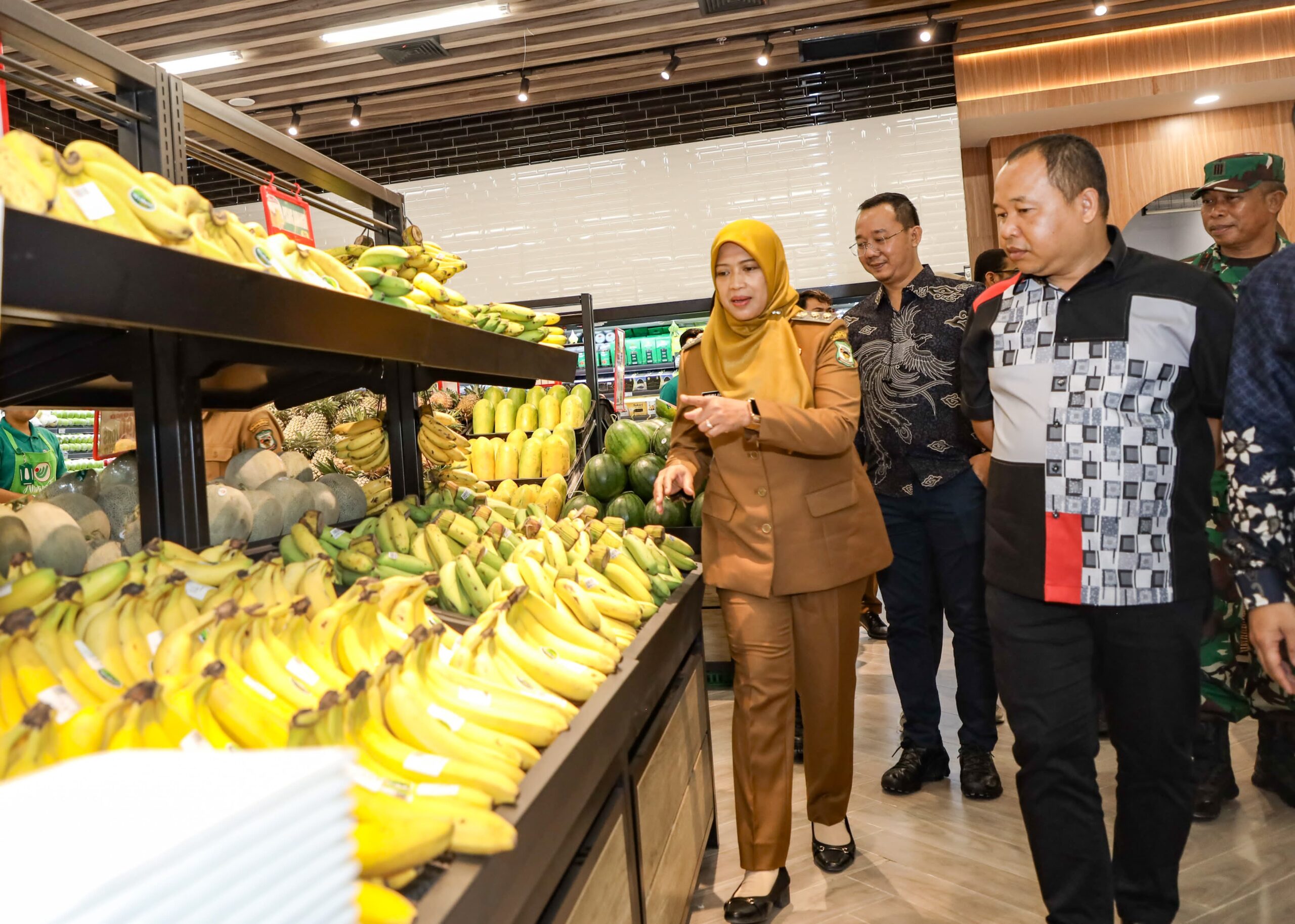 Irian Supermarket Dan Departemen Store Di Siantar Diresmikan ...